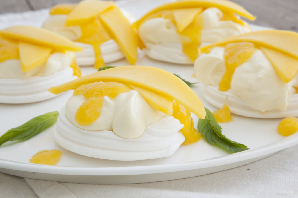 Mangoes Australia Mango Pavlovas - Mangoes Australia
